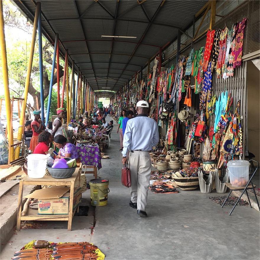 Top Used Clothing Wholesaler in Zambia